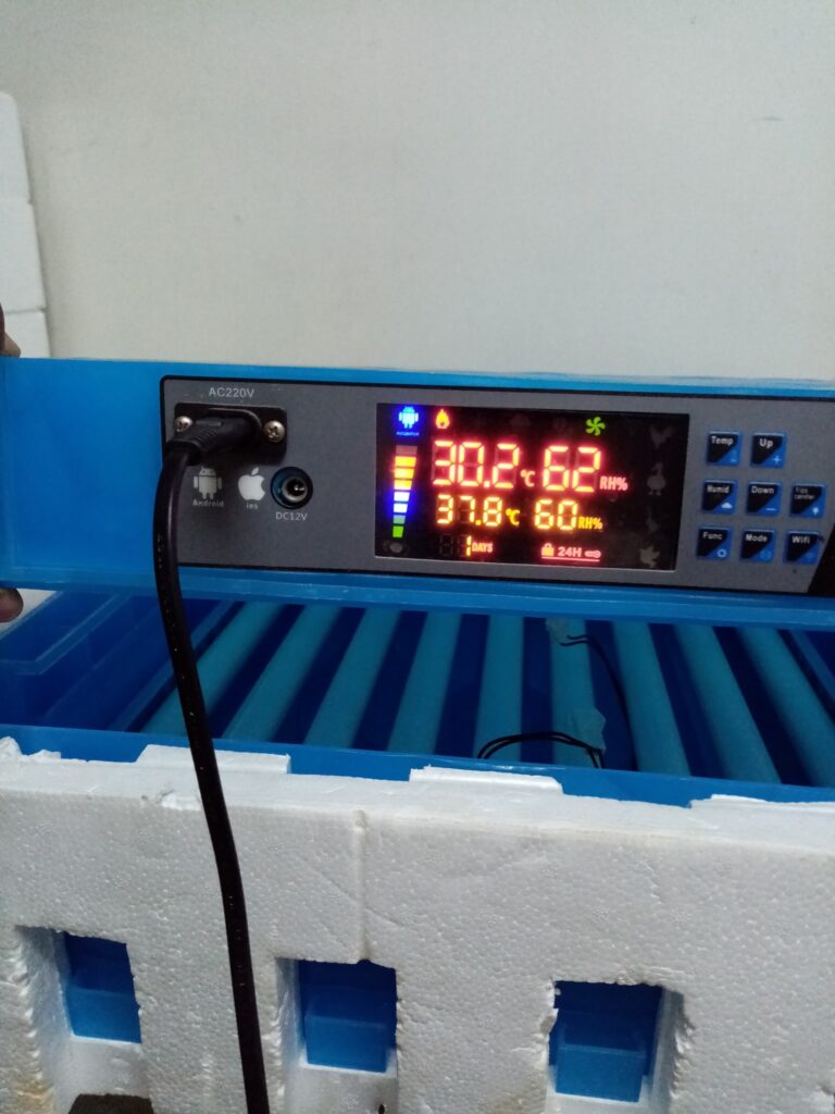 How to decrease humidity in incubator - FarmHatch Incubators